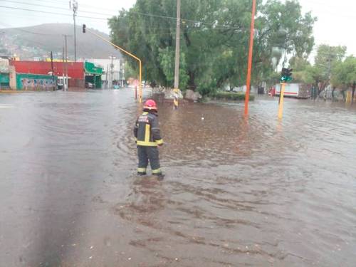 La Jornada Inundaciones Y Caos Vial Por Lluvias En Al Menos Tres