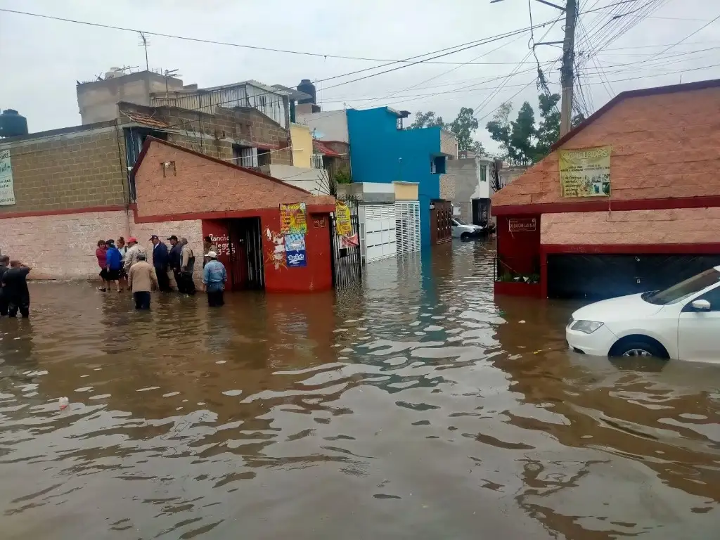 La Jornada Al Menos 2 Mil Afectados Por Inundaciones En Cuautitlán
