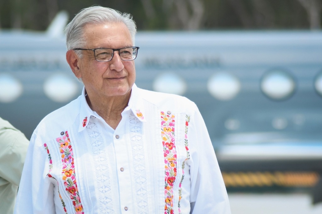La Jornada - AMLO supervisa operación del Tren Maya y aeropuerto de Tulum