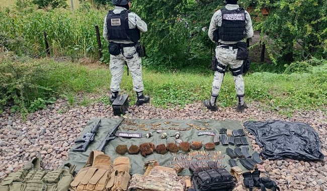 La Jornada - Asegura GN en Nayarit armas largas, cartuchos útiles y material bélico