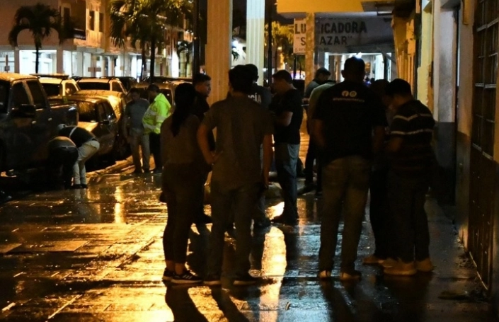 La Jornada - Ataque armado deja seis muertos en Ecuador