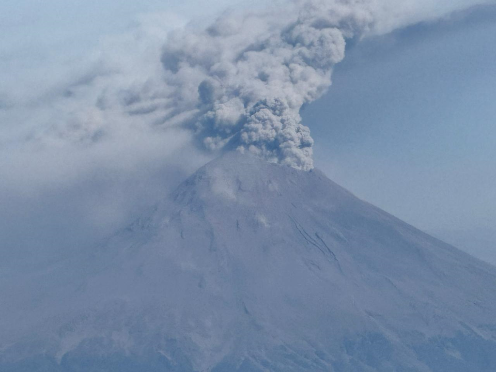 La Jornada - Cae ceniza del Popocatépetl en tres municipios de Morelos La Jornada - Cae ceniza del Popocatépetl en tres municipios de Morelos