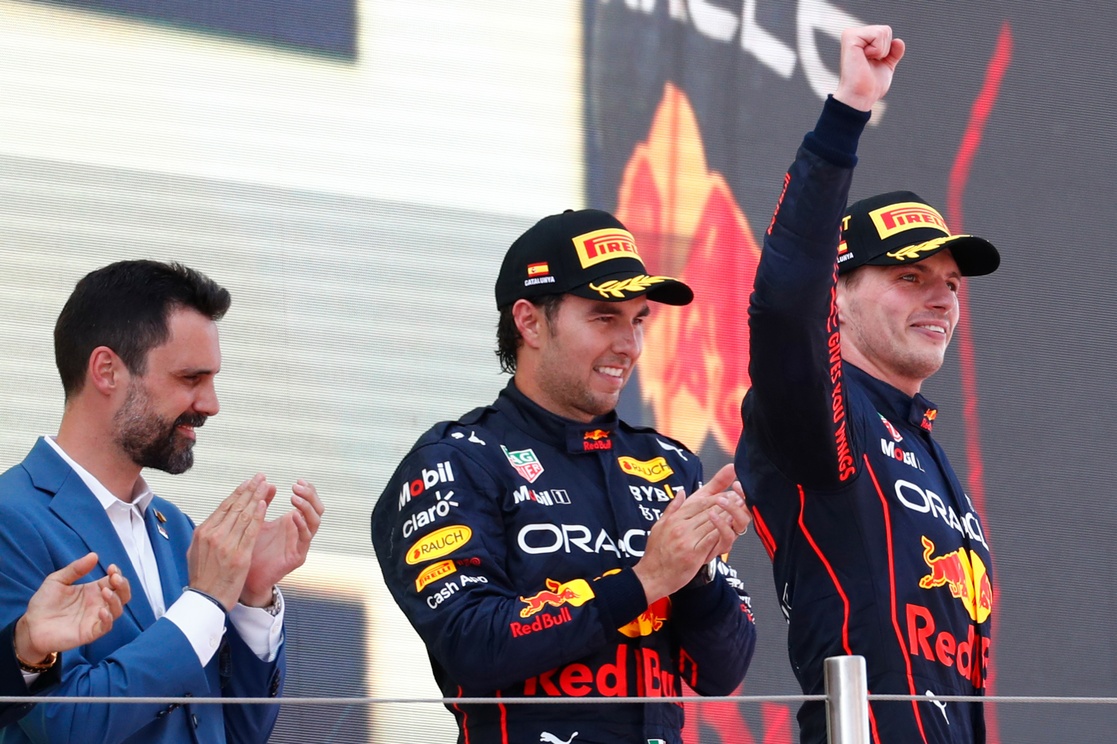 La Jornada - Gana Verstappen el GP de España gracias al 'Checo' Pérez La Jornada - Gana Verstappen el GP de España gracias al 'Checo' Pérez