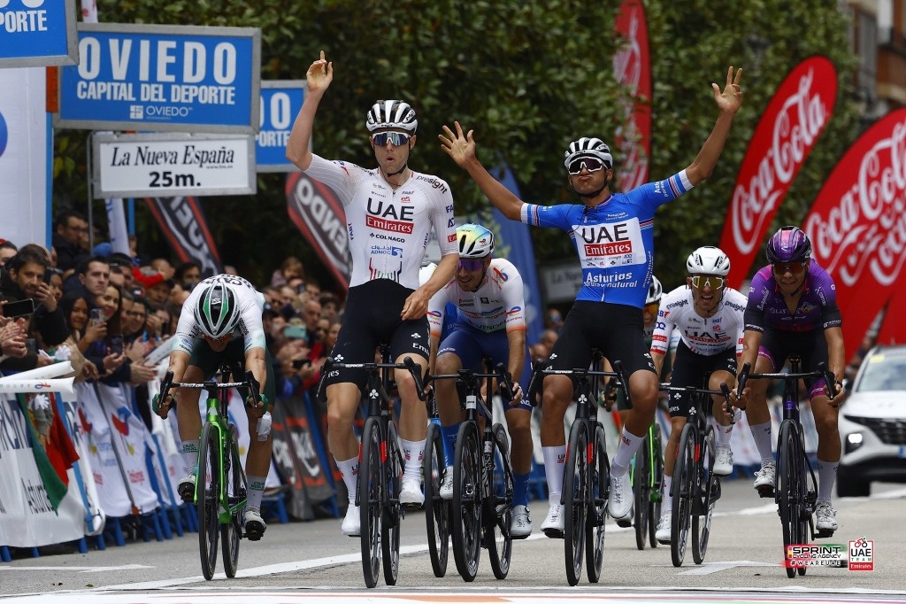 La Jornada - Isaac del Toro logra su primer título profesional en la Vuelta a Asturias