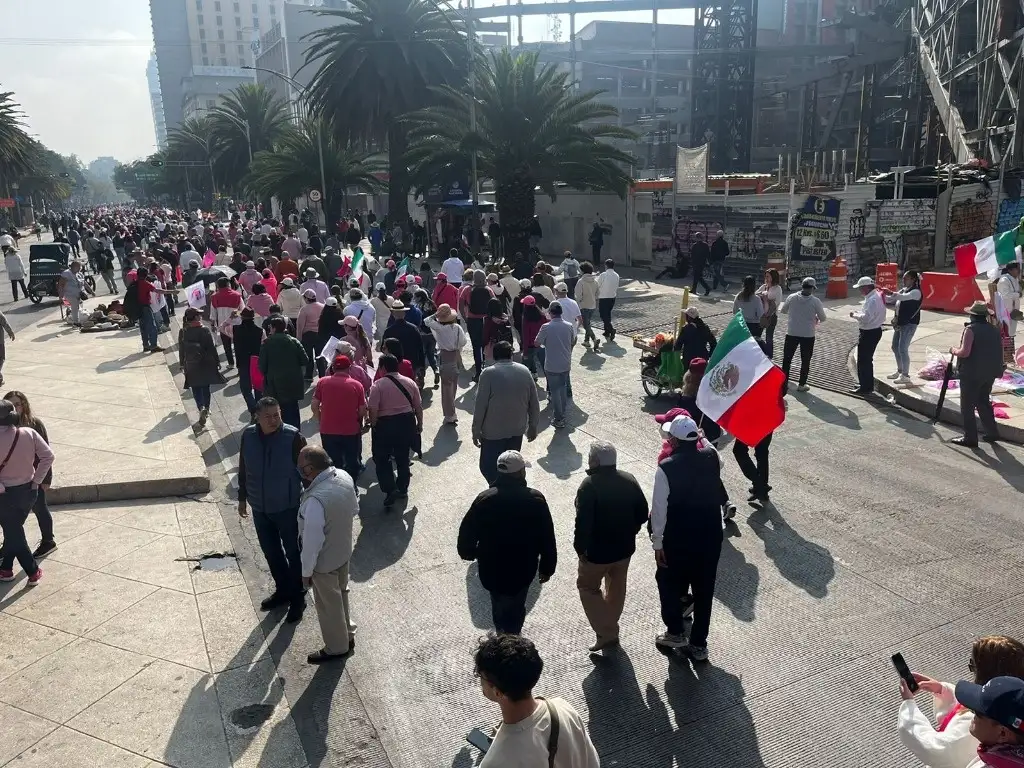 La Jornada Marcha Por La Democracia Convertida En Mitin En El Zócalo