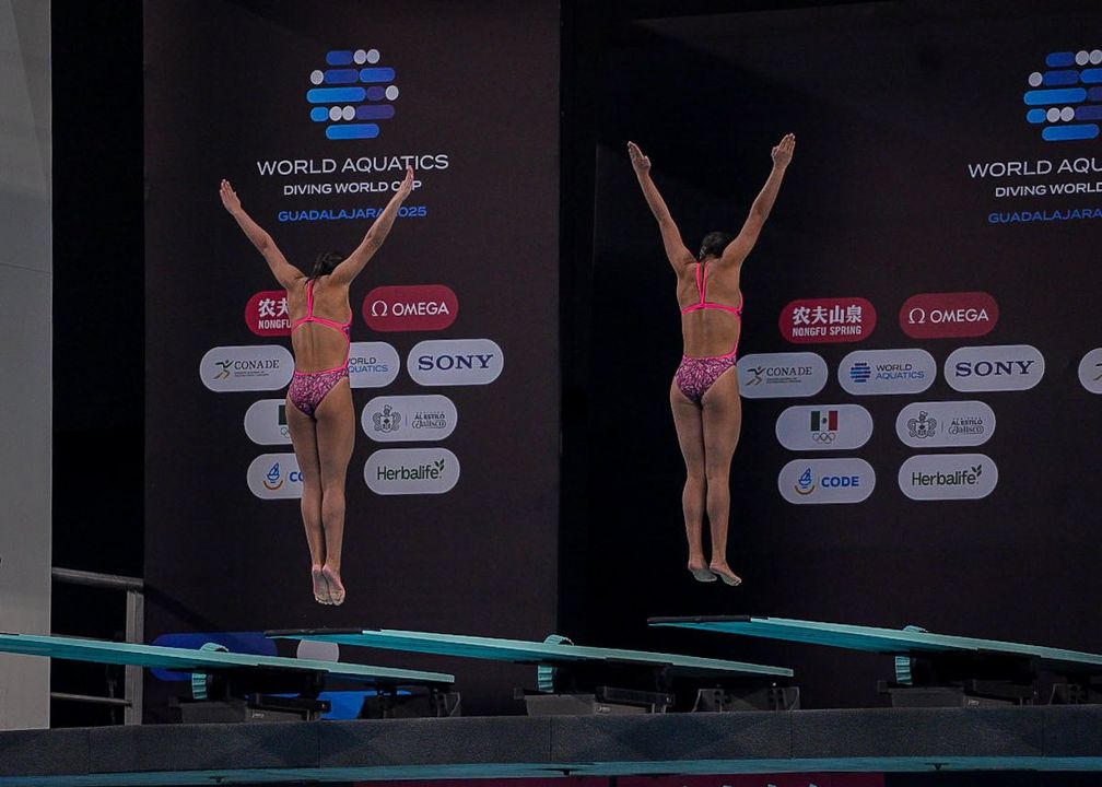 La Jornada - México conquista medalla de plata en la Copa del Mundo de Clavados