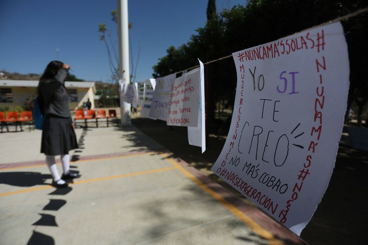 La Jornada Oaxaca Alumnas Del Cobao Señalan A Profesor Por Acoso Sexual