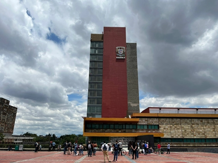 La Jornada Vuelve La Unam Al Grupo De Las 100 Mejores Universidades